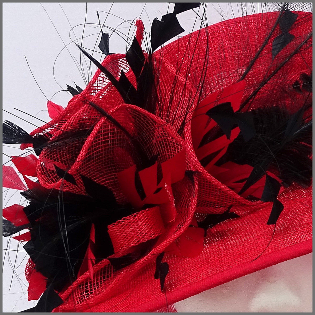 Claudia Hat Red Black